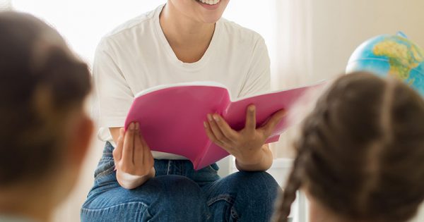 Reading to students – Primary Learning